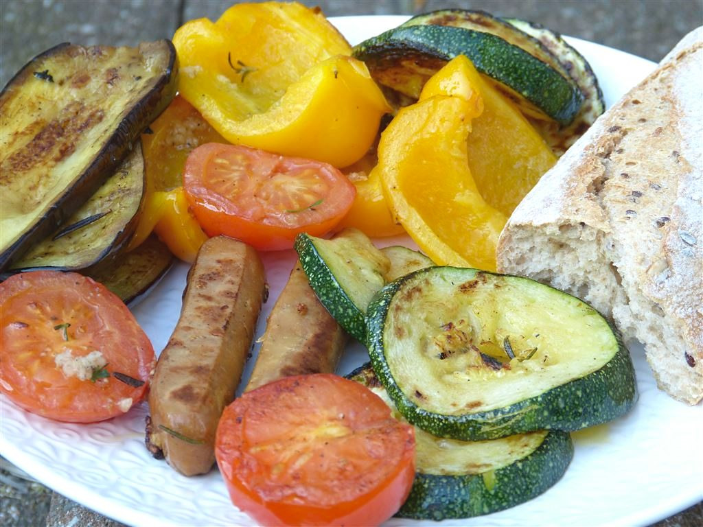 Einfach und lecker: buntes Grillgemüse - gingerandthyme.de